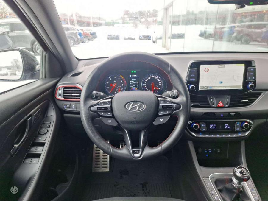 Pelēks Hyundai i30 2019 Viļņa, ar dzinēja tilpumu 2.00 L un nobraukumu 125 tūkst. km par 17500 €, foto 19 vietnē AUTOMOTO.COM.LV