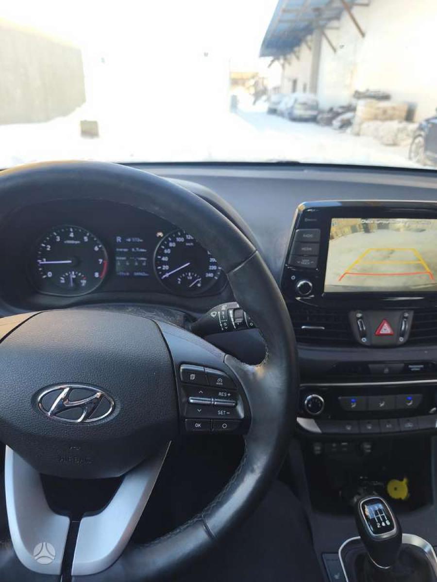 Grey Hyundai i30 2019 in Panevezys, with an engine capacity of 1.00 L and mileage of 85 thousand km for 7500 €, photo 3 on AUTOMOTO.COM.LV