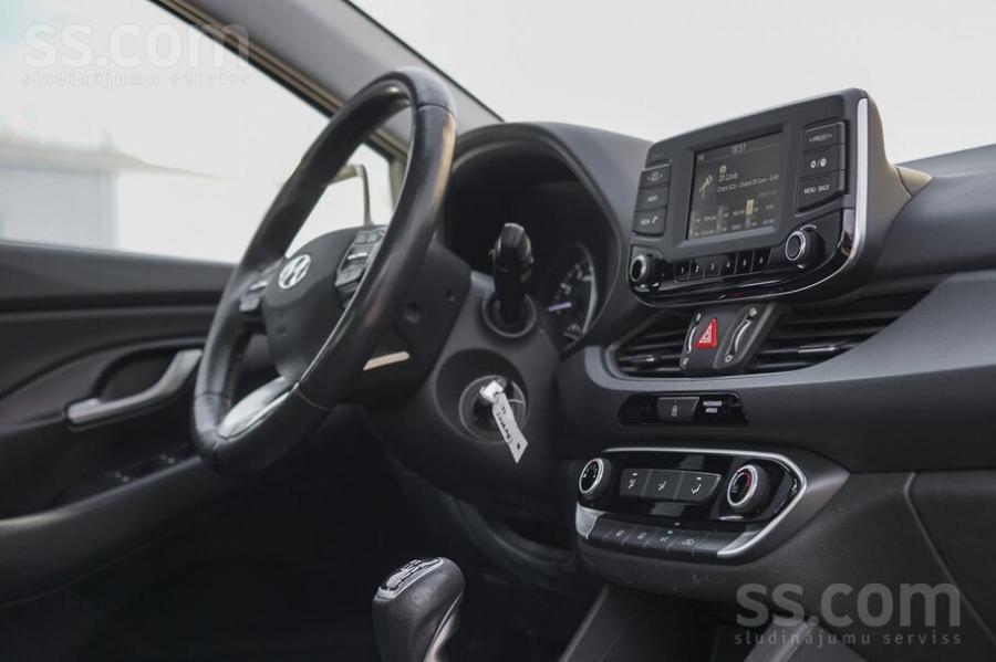 Pelēks Hyundai i30 2019 Rīga, ar dzinēja tilpumu 1.00 L un nobraukumu 162 tūkst. km par 6990 €, foto 8 vietnē AUTOMOTO.COM.LV