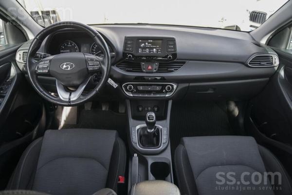 Pelēks Hyundai i30 2019 Rīga, ar dzinēja tilpumu 1.00 L un nobraukumu 162 tūkst. km par 6990 €, foto 9 vietnē AUTOMOTO.COM.LV