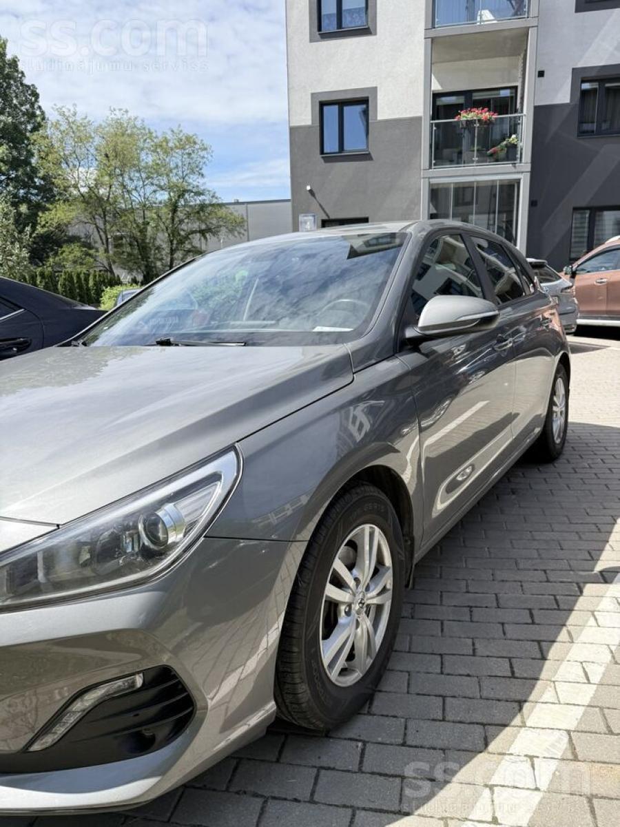 Pelēks Hyundai i30 2019 Rīga, ar dzinēja tilpumu 1.40 L un nobraukumu 102 tūkst. km par 10490 €, foto 3 vietnē AUTOMOTO.COM.LV