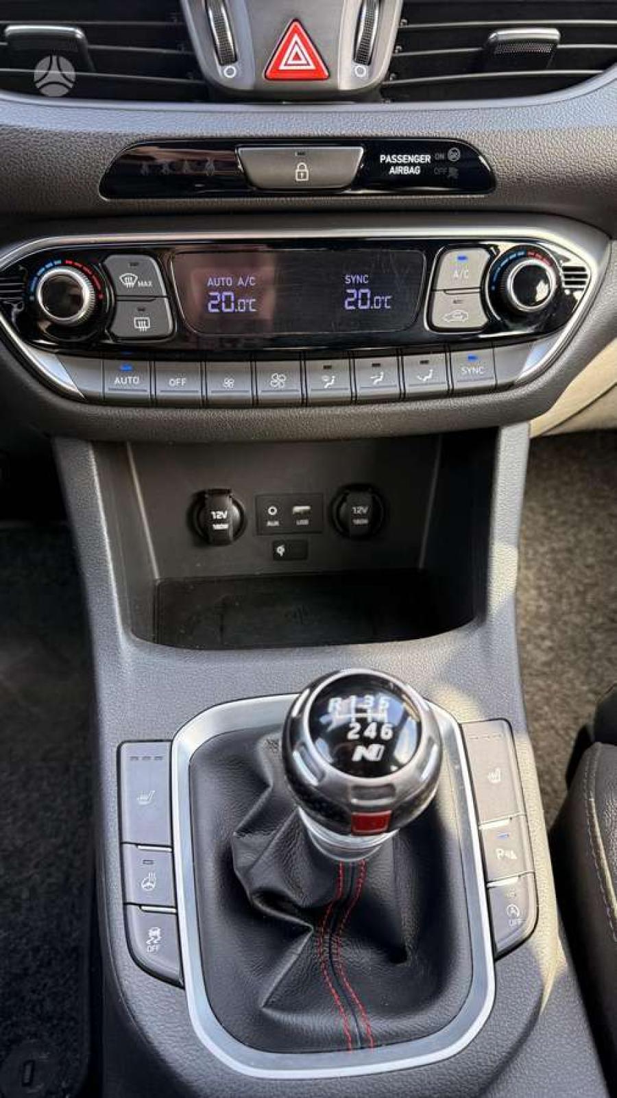 Pelēks Hyundai i30 2019 Kauņa, ar dzinēja tilpumu 2.00 L un nobraukumu 63 tūkst. km par 20999 €, foto 20 vietnē AUTOMOTO.COM.LV
