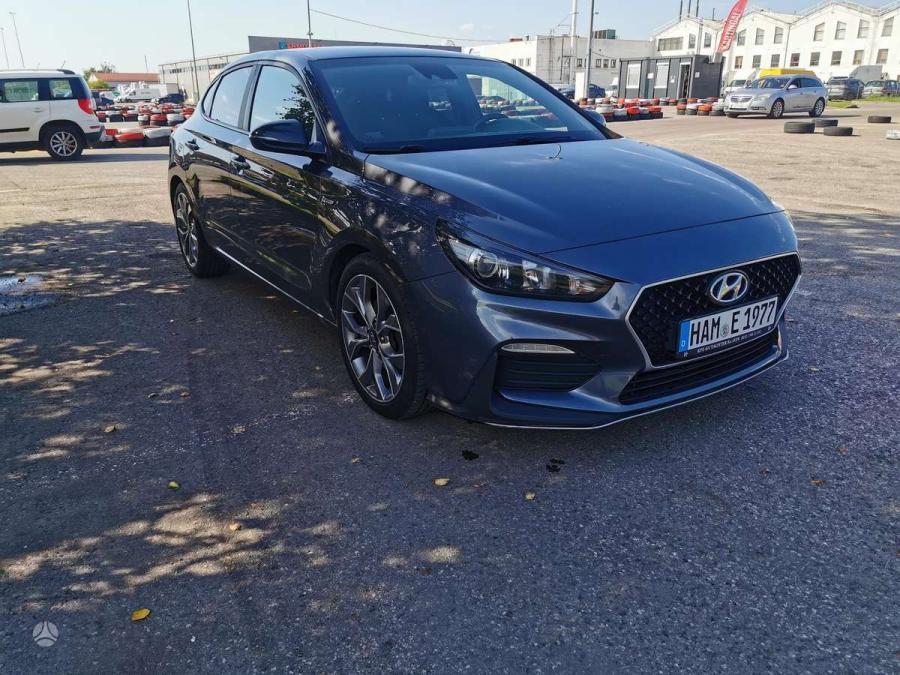 Pelēks Hyundai i30 2019 Kauņa, ar dzinēja tilpumu 1.58 L un nobraukumu 254 tūkst. km par 8500 €, foto 3 vietnē AUTOMOTO.COM.LV