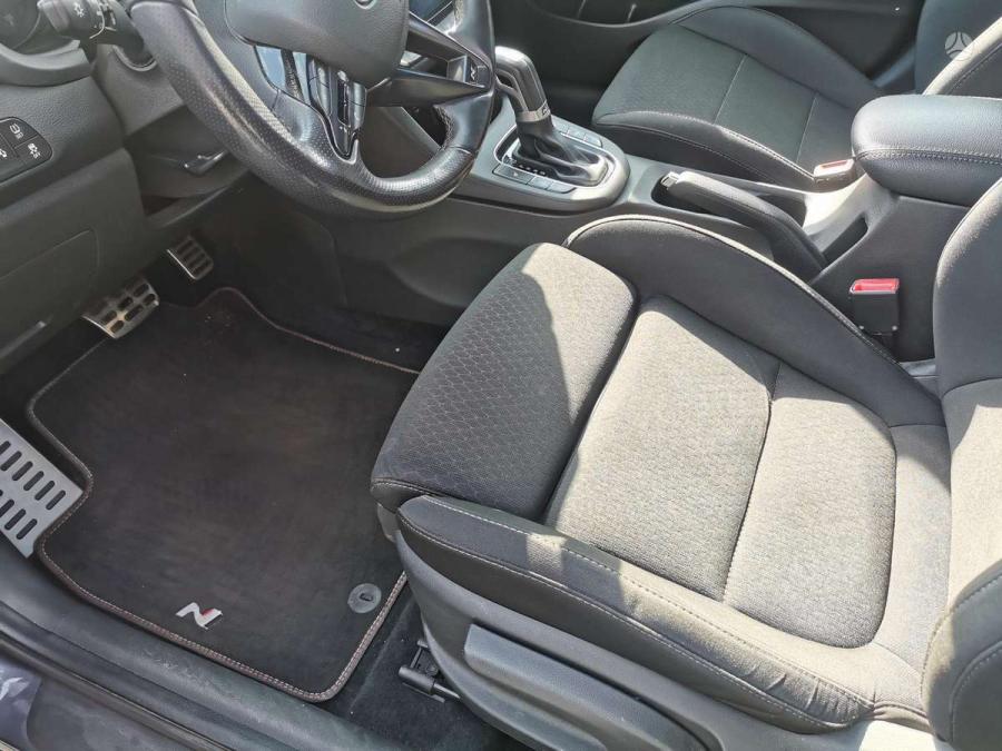 Pelēks Hyundai i30 2019 Kauņa, ar dzinēja tilpumu 1.58 L un nobraukumu 254 tūkst. km par 8500 €, foto 21 vietnē AUTOMOTO.COM.LV