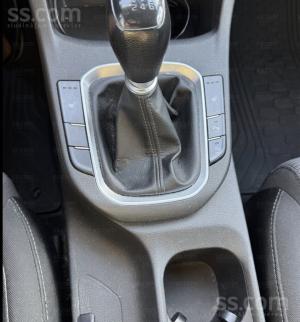 Pelēks Hyundai i30 2019 Rīga, ar dzinēja tilpumu 1.60 L un nobraukumu 147 tūkst. km par 6590 €, foto 8 vietnē AUTOMOTO.COM.LV