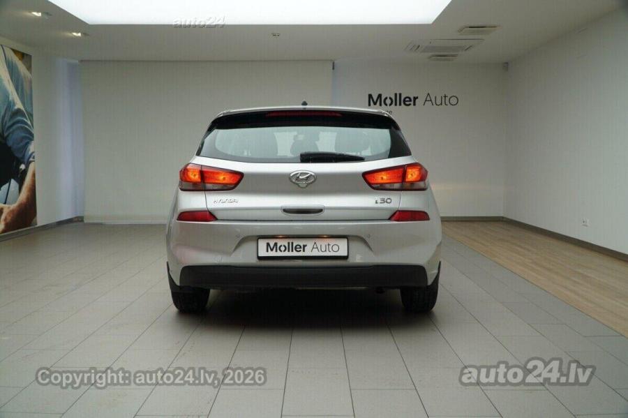 Pelēks Hyundai i30 2020 Tallina, ar dzinēja tilpumu 1.60 L un nobraukumu 141 tūkst. km par 14050 €, foto 5 vietnē AUTOMOTO.COM.LV