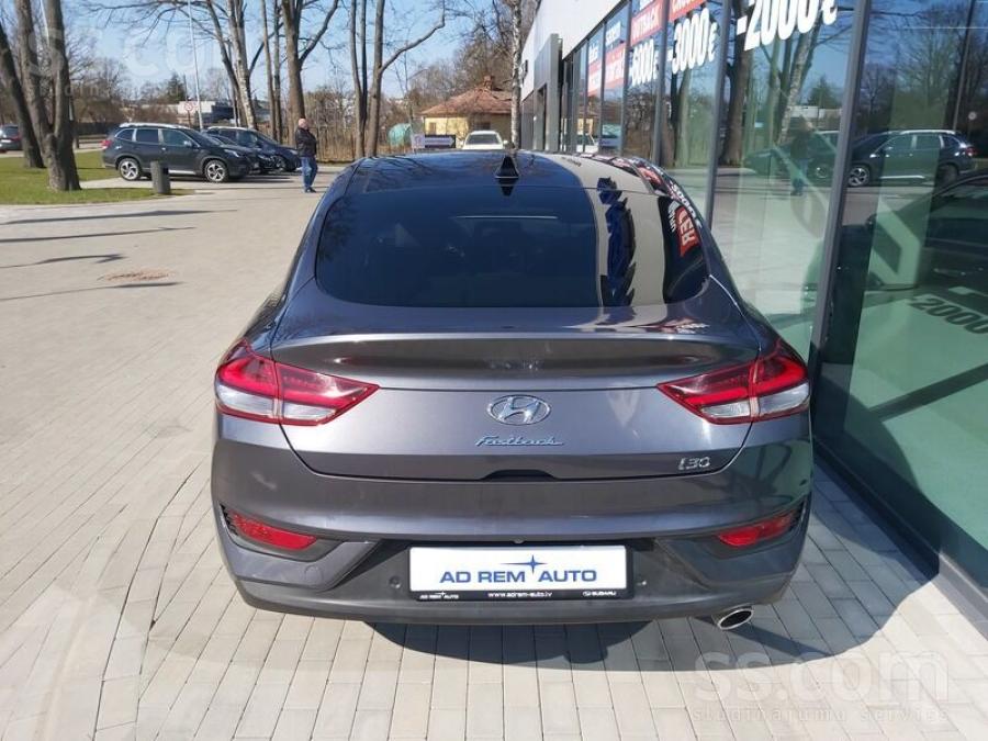 Pelēks Hyundai i30 2020 Rīga, ar dzinēja tilpumu 1.40 L un nobraukumu 162 tūkst. km par 12300 €, foto 7 vietnē AUTOMOTO.COM.LV