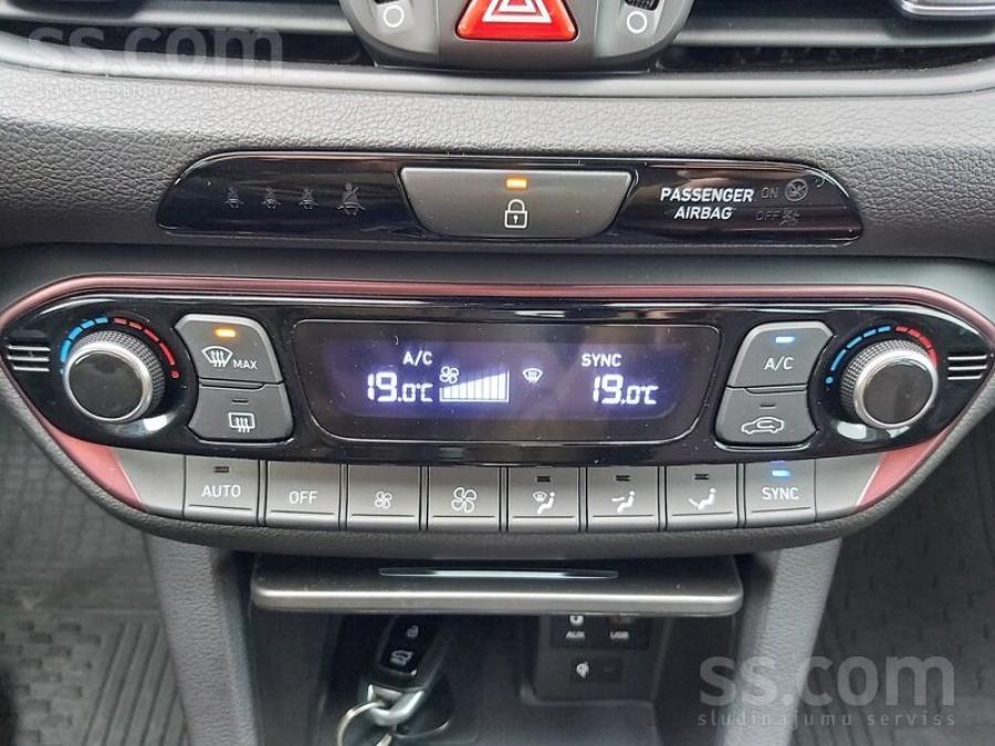 Pelēks Hyundai i30 2020 Rīga, ar dzinēja tilpumu 1.40 L un nobraukumu 162 tūkst. km par 12300 €, foto 22 vietnē AUTOMOTO.COM.LV