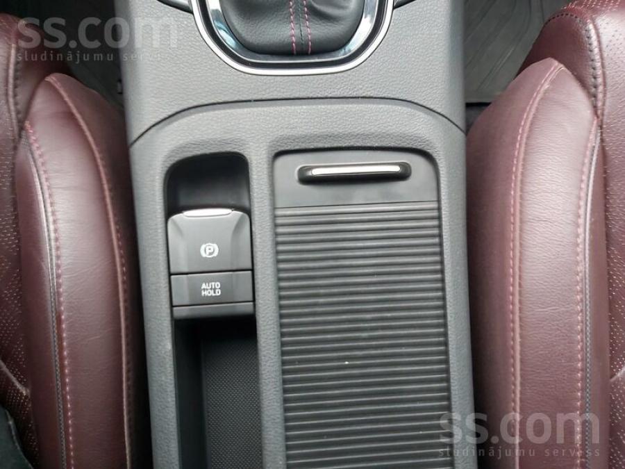 Pelēks Hyundai i30 2020 Rīga, ar dzinēja tilpumu 1.40 L un nobraukumu 162 tūkst. km par 12300 €, foto 24 vietnē AUTOMOTO.COM.LV