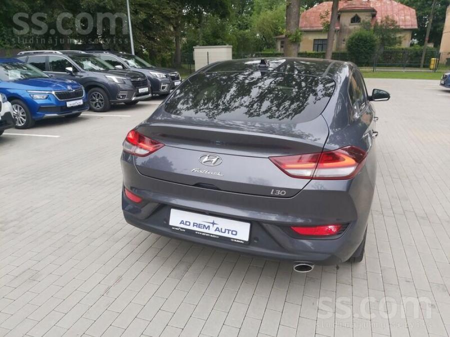 Pelēks Hyundai i30 2020 Rīga, ar dzinēja tilpumu 1.40 L un nobraukumu 162 tūkst. km par 12300 €, foto 4 vietnē AUTOMOTO.COM.LV