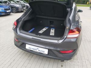 Pelēks Hyundai i30 2020 Rīga, ar dzinēja tilpumu 1.40 L un nobraukumu 162 tūkst. km par 12300 €, foto 5 vietnē AUTOMOTO.COM.LV