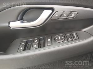 Pelēks Hyundai i30 2020 Rīga, ar dzinēja tilpumu 1.40 L un nobraukumu 162 tūkst. km par 12300 €, foto 24 vietnē AUTOMOTO.COM.LV