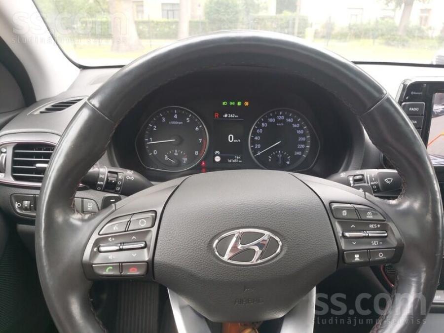 Pelēks Hyundai i30 2020 Rīga, ar dzinēja tilpumu 1.40 L un nobraukumu 162 tūkst. km par 12300 €, foto 25 vietnē AUTOMOTO.COM.LV