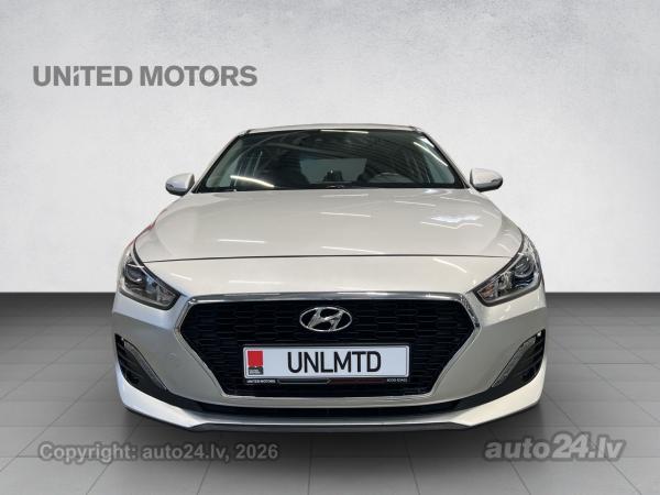 Pelēks Hyundai i30 2020 Tallina, ar dzinēja tilpumu 1.40 L un nobraukumu 120 tūkst. km par 9200 €, foto 2 vietnē AUTOMOTO.COM.LV