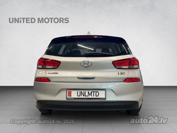 Pelēks Hyundai i30 2020 Tallina, ar dzinēja tilpumu 1.40 L un nobraukumu 120 tūkst. km par 9200 €, foto 5 vietnē AUTOMOTO.COM.LV