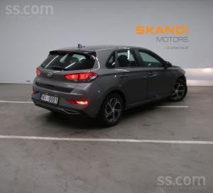 Pelēks Hyundai i30 2021 Rīga, ar dzinēja tilpumu 1.00 L un nobraukumu 53 tūkst. km par 14790 €, foto 4 vietnē AUTOMOTO.COM.LV