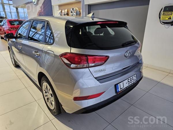 Grey Hyundai i30 2021 in Liepaja, with an engine capacity of 1.50 L and mileage of 86 thousand km for 9950 €, photo 6 on AUTOMOTO.COM.LV