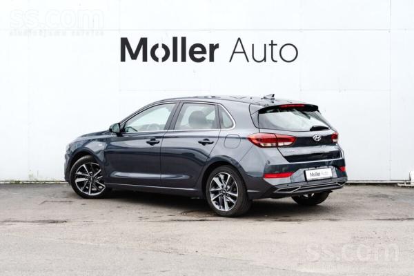 Grey Hyundai i30 2021 in Riga, with an engine capacity of 1.00 L and mileage of 58 thousand km for 15950 €, photo 3 on AUTOMOTO.COM.LV
