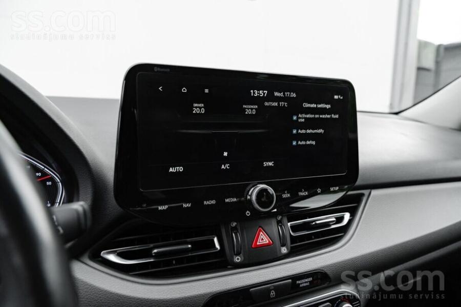 Серый Хендай i30 2021 в Рига, объемом двигателя 1.00 л и пробегом 58 тыс. км за 15950 €, фото 22 на AUTOMOTO.COM.LV