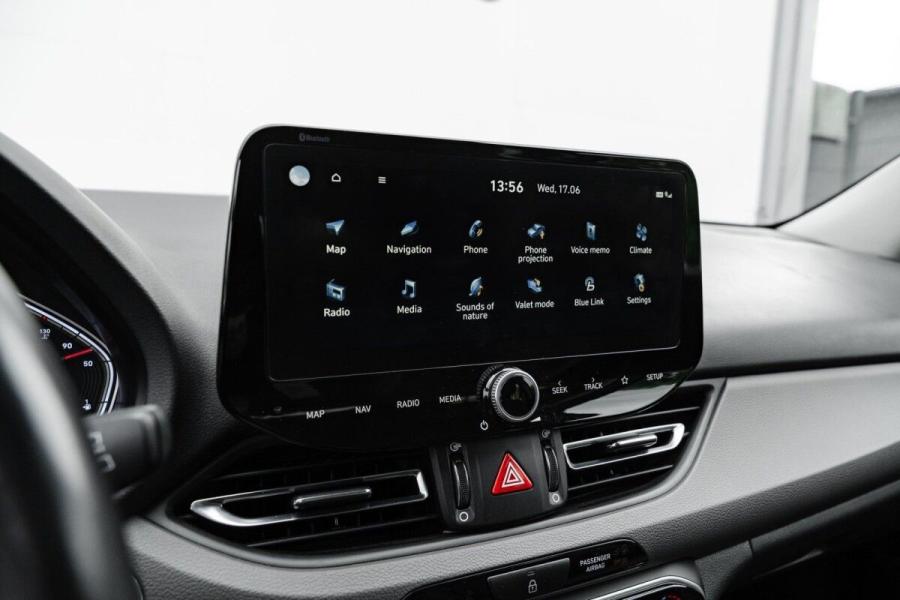 Серый Хендай i30 2021 в Рига, объемом двигателя 1.00 л и пробегом 58 тыс. км за 15950 €, фото 21 на AUTOMOTO.COM.LV