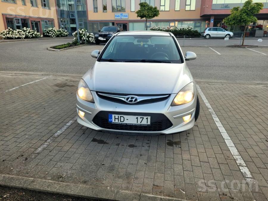 Серый Хендай i30 2021 в Елгава, объемом двигателя 1.60 л и пробегом 306 тыс. км за 2290 €, фото 1 на AUTOMOTO.COM.LV