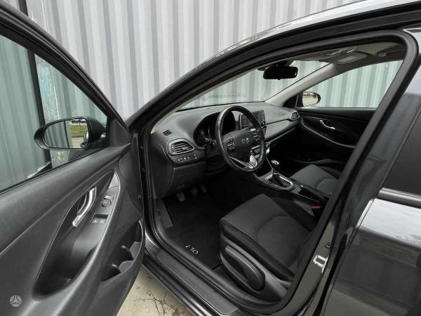 Pelēks Hyundai i30 2021 Viļņa, ar dzinēja tilpumu 1.50 L un nobraukumu 113 tūkst. km par 9999 €, foto 10 vietnē AUTOMOTO.COM.LV