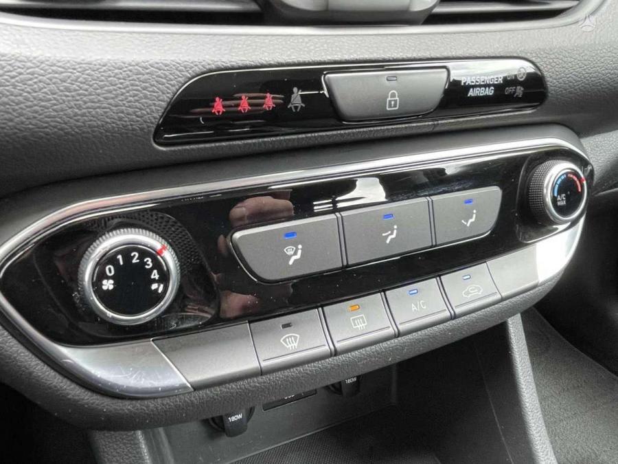 Серый Хендай i30 2021 в Вильнюс, объемом двигателя 1.50 л и пробегом 113 тыс. км за 9999 €, фото 18 на AUTOMOTO.COM.LV
