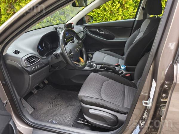 Pelēks Hyundai i30 2021 Rīga, ar dzinēja tilpumu 1.40 L un nobraukumu 156 tūkst. km par 9400 €, foto 10 vietnē AUTOMOTO.COM.LV