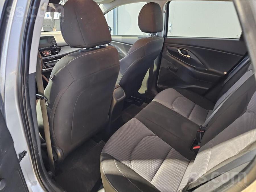 Pelēks Hyundai i30 2021 Liepāja, ar dzinēja tilpumu 1.50 L un nobraukumu 86 tūkst. km par 9950 €, foto 9 vietnē AUTOMOTO.COM.LV