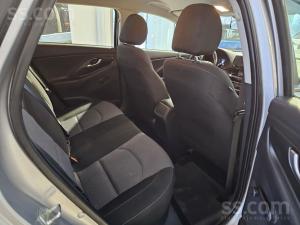 Pelēks Hyundai i30 2021 Liepāja, ar dzinēja tilpumu 1.50 L un nobraukumu 86 tūkst. km par 9950 €, foto 10 vietnē AUTOMOTO.COM.LV