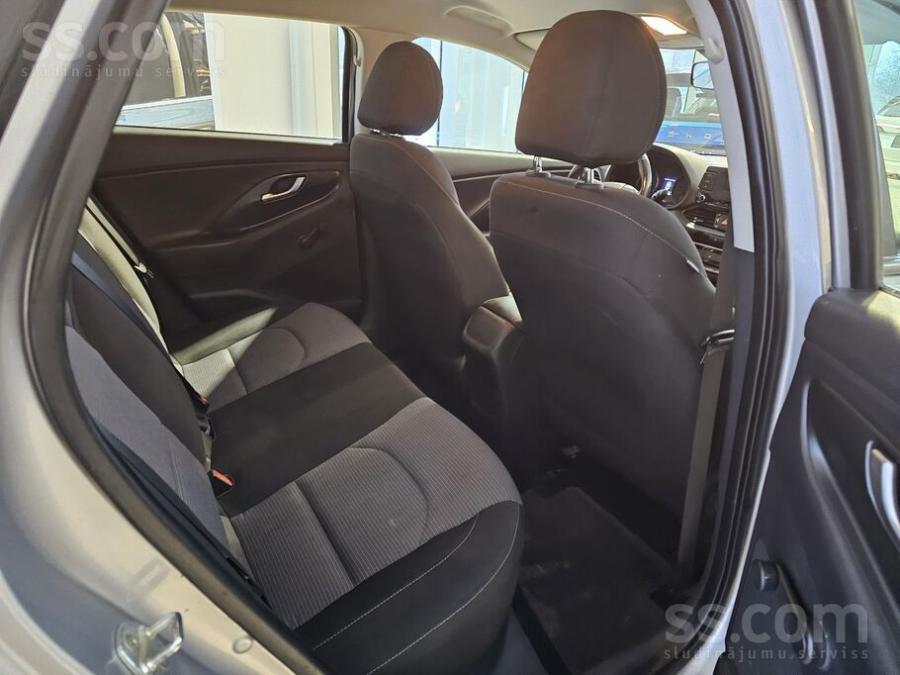 Pelēks Hyundai i30 2021 Liepāja, ar dzinēja tilpumu 1.50 L un nobraukumu 86 tūkst. km par 9950 €, foto 10 vietnē AUTOMOTO.COM.LV