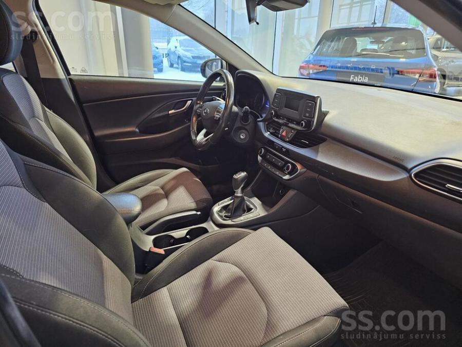 Pelēks Hyundai i30 2021 Liepāja, ar dzinēja tilpumu 1.50 L un nobraukumu 86 tūkst. km par 9950 €, foto 11 vietnē AUTOMOTO.COM.LV