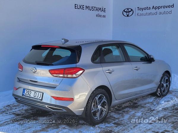 Pelēks Hyundai i30 2022 Tallina, ar dzinēja tilpumu 1.00 L un nobraukumu 49 tūkst. km par 14995 €, foto 2 vietnē AUTOMOTO.COM.LV