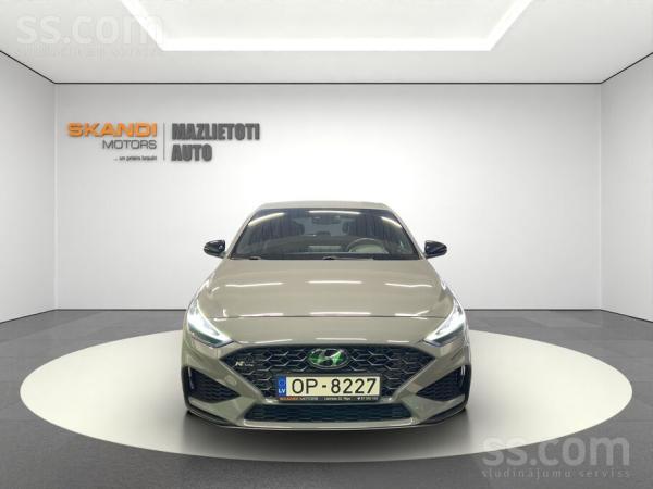 Серый Хендай i30 2022 в Рига, объемом двигателя 1.50 л и пробегом 45 тыс. км за 16790 €, фото 2 на AUTOMOTO.COM.LV