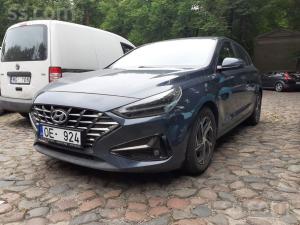 Grey Hyundai i30 2022 in Riga, with an engine capacity of 1.00 L and mileage of 47 thousand km for 13700 €, photo  on AUTOMOTO.COM.LV