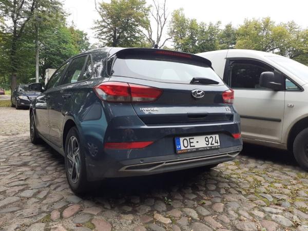 Pelēks Hyundai i30 2022 Rīga, ar dzinēja tilpumu 1.00 L un nobraukumu 47 tūkst. km par 13700 €, foto 2 vietnē AUTOMOTO.COM.LV
