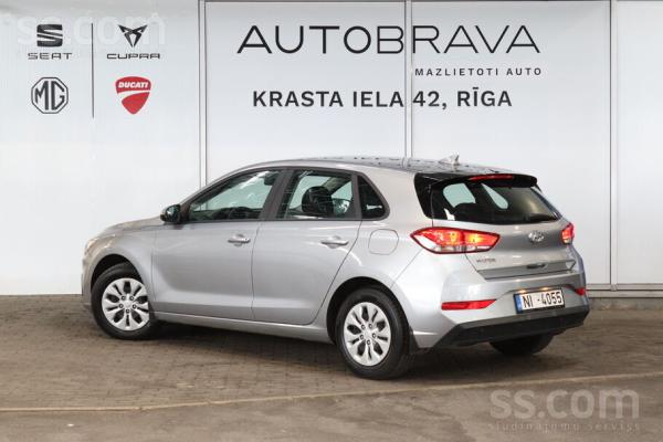 Hyundai i30 2022 Rīga vietnē Pelēks Hyundai i30 2022 Rīga, ar dzinēja tilpumu 1.50 L un nobraukumu 80 tūkst. km par 10400 €, foto 9 vietnē AUTOMOTO.COM.LV