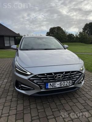 Pelēks Hyundai i30 2022 Jelgava, ar dzinēja tilpumu 1.00 L un nobraukumu 66 tūkst. km par 12900 €, foto  vietnē AUTOMOTO.COM.LV
