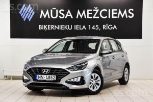 Pelēks Hyundai i30 2023 Rīga, ar dzinēja tilpumu 1.50 L un nobraukumu 25 tūkst. km par 12990 €, foto  vietnē AUTOMOTO.COM.LV
