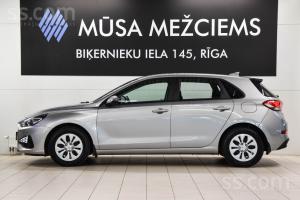 Серый Хендай i30 2023 в Рига, объемом двигателя 1.50 л и пробегом 25 тыс. км за 12990 €, фото 6 на AUTOMOTO.COM.LV