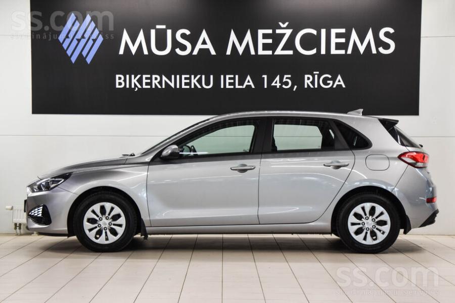 Серый Хендай i30 2023 в Рига, объемом двигателя 1.50 л и пробегом 25 тыс. км за 12990 €, фото 6 на AUTOMOTO.COM.LV