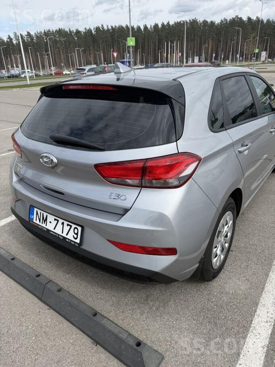Серый Хендай i30 2023 в Рига, объемом двигателя 1.50 л и пробегом 26 тыс. км за 12100 €, фото 3 на AUTOMOTO.COM.LV