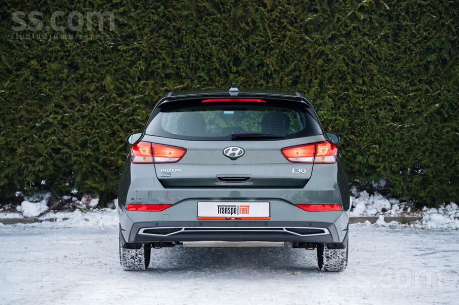 Серый Хендай i30 2024 в Рига, объемом двигателя 1.00 л и пробегом 25 тыс. км за 18700 €, фото 7 на AUTOMOTO.COM.LV