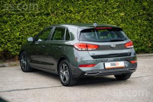 Pelēks Hyundai i30 2024 Rīga, ar dzinēja tilpumu 1.00 L un nobraukumu 54 tūkst. km par 17950 €, foto 9 vietnē AUTOMOTO.COM.LV