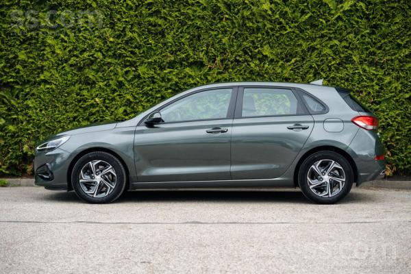 Pelēks Hyundai i30 2024 Rīga, ar dzinēja tilpumu 1.00 L un nobraukumu 54 tūkst. km par 18700 €, foto 9 vietnē AUTOMOTO.COM.LV