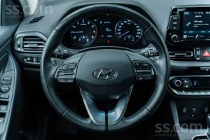 Pelēks Hyundai i30 2024 Rīga, ar dzinēja tilpumu 1.00 L un nobraukumu 54 tūkst. km par 17950 €, foto 24 vietnē AUTOMOTO.COM.LV