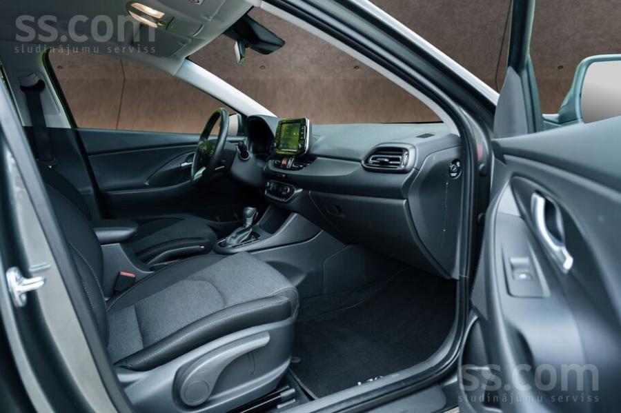 Серый Хендай i30 2024 в Рига, объемом двигателя 1.00 л и пробегом 18 тыс. км за 15950 €, фото 13 на AUTOMOTO.COM.LV
