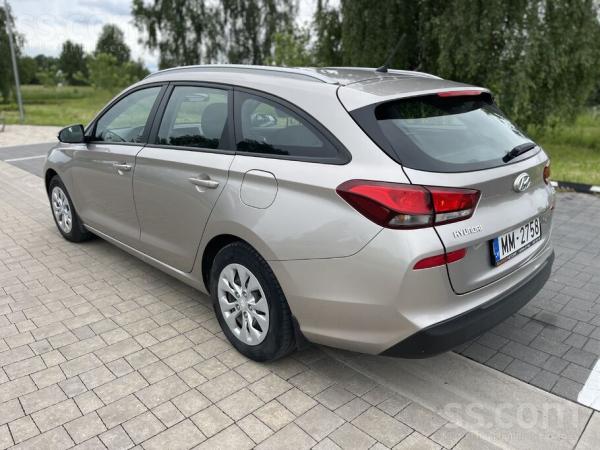Grey Hyundai i30 2020 in Riga, with an engine capacity of 1.40 L and mileage of 96 thousand km for 8700 €, photo 5 on AUTOMOTO.COM.LV