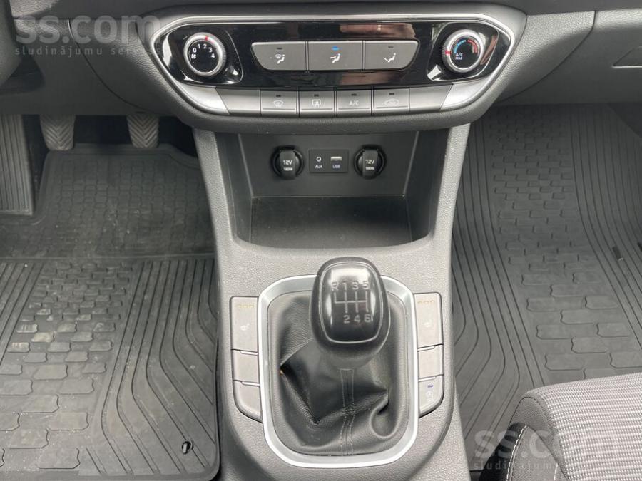 Серый Хендай i30 2020 в Рига, объемом двигателя 1.40 л и пробегом 96 тыс. км за 8700 €, фото 11 на AUTOMOTO.COM.LV