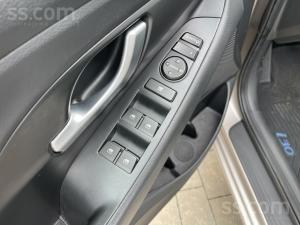 Серый Хендай i30 2020 в Рига, объемом двигателя 1.40 л и пробегом 96 тыс. км за 8700 €, фото 13 на AUTOMOTO.COM.LV
